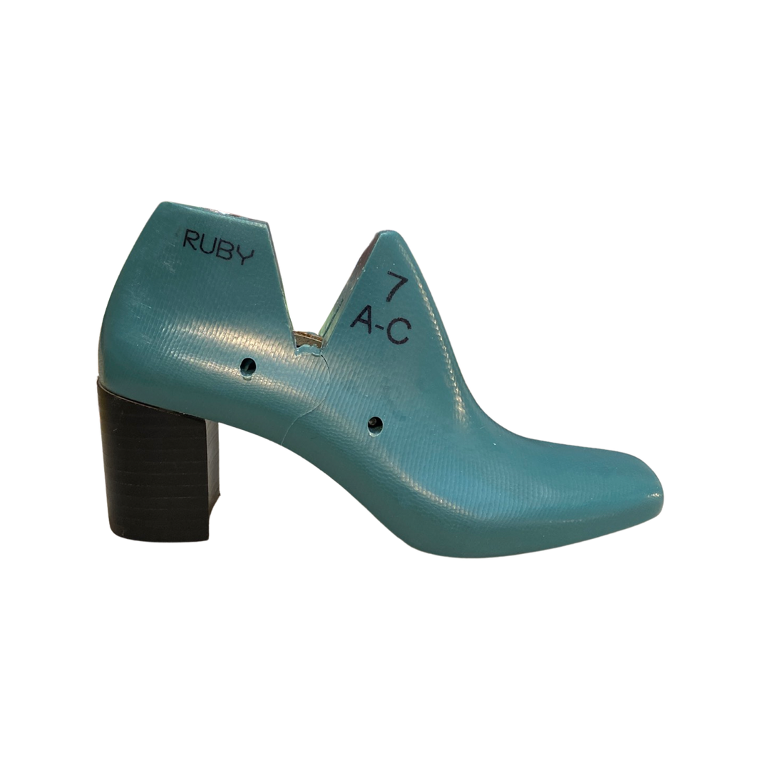 Lasts – Brooklyn Shoe Supply